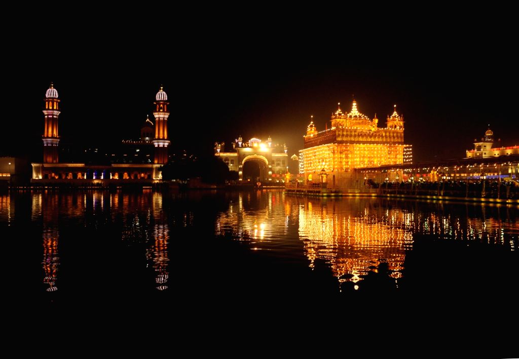 Golden Temple illuminated on Guru Gobind Singh Jayanti