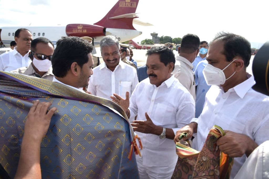 Free Photo: Andhra CM returns from Delhi, proceeds to Tirupati