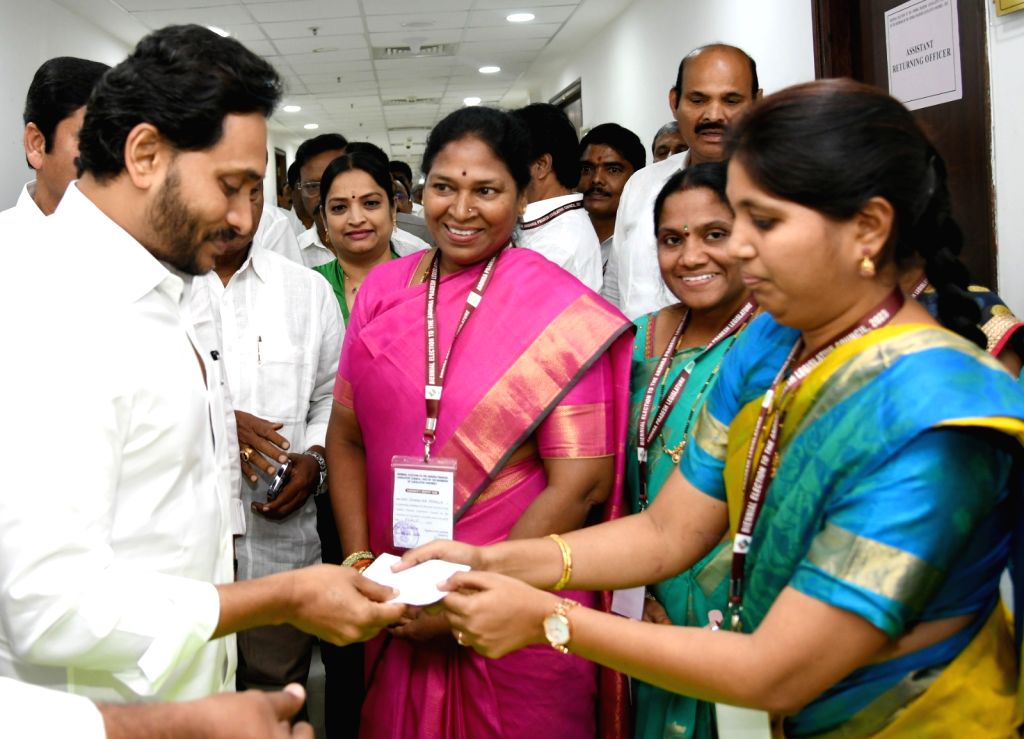 Free Photo : Andhra MLAs cast votes