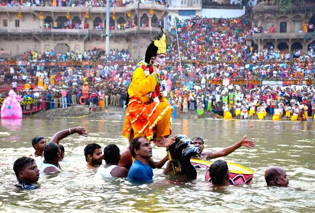 Artists perform the Krishna Leela on the Ganga River during the Lakkha ...
