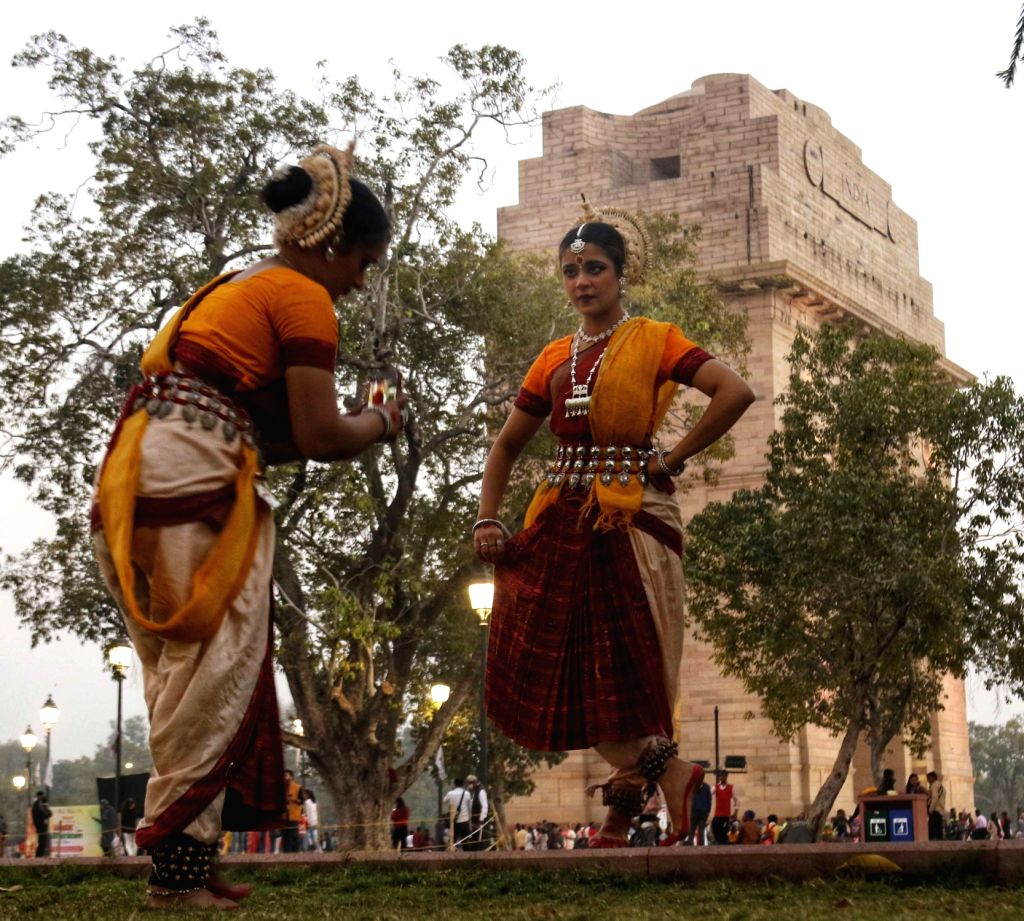 :NewDelhi:Artists rehearse before performing Vande Bharatam 2023 Nritya ...