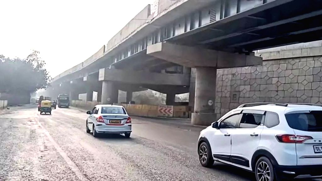 Delhi CM inaugurates Ashram flyover