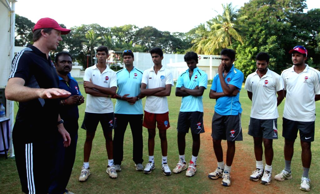 Glenn McGrath shares his experience with trainees at MRF Pace Academy