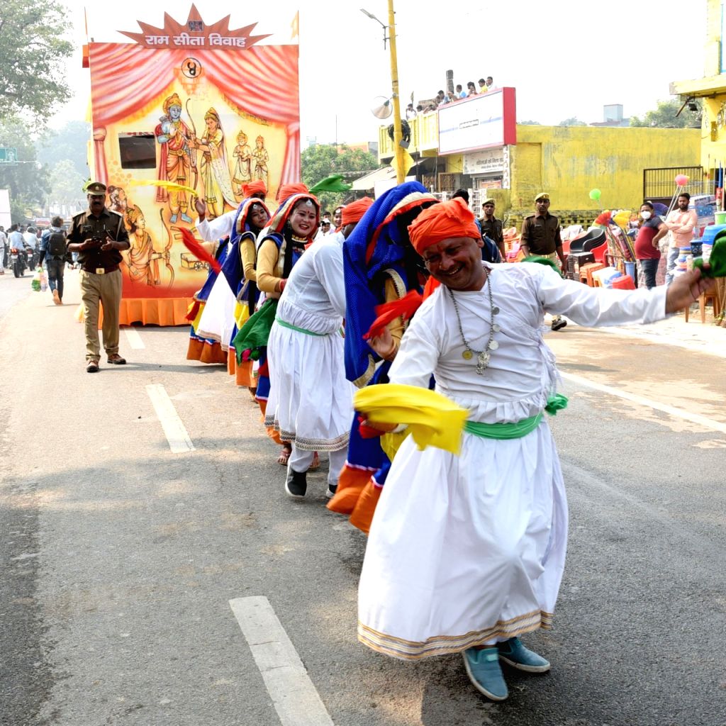 Free Photo: Ayodhya Deepotsav.