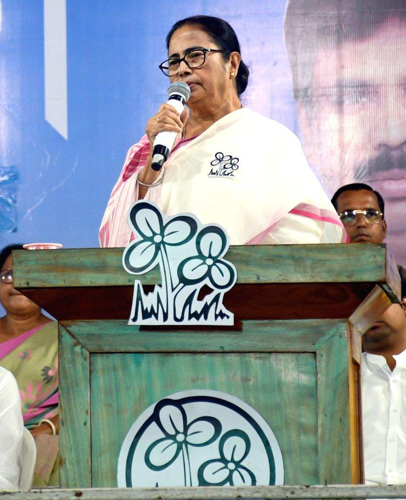 Bangaon : West Bengal Chief Minister Mamata Banerjee during an election ...