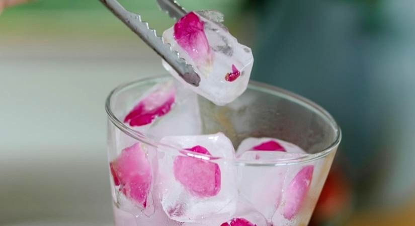 Beauty ice cubes: New trend for glowing skin