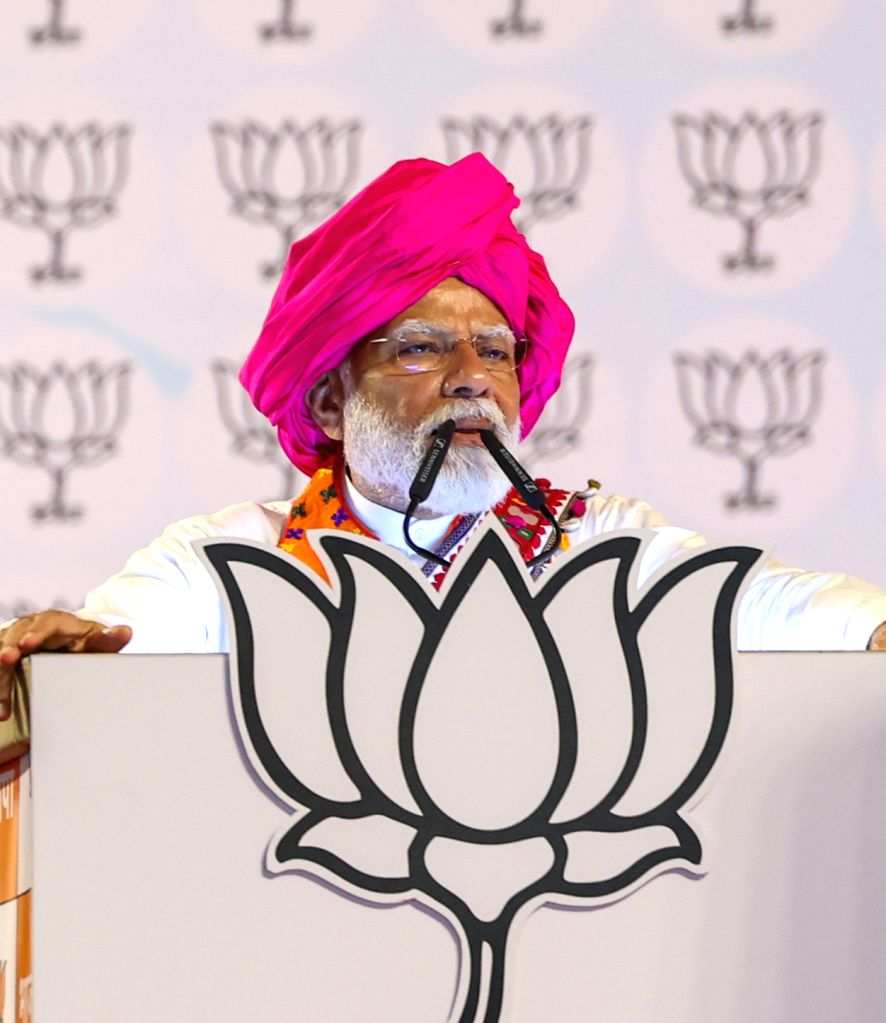 Beed : Prime Minister Narendra Modi attends an election rally
