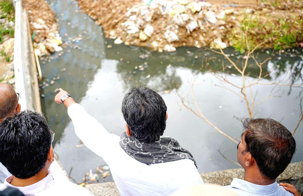 DK Shivakumar Inspects Waterlogging at Manyata Tech Park