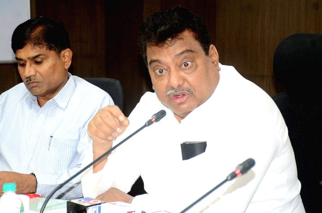 MB Patil, Minister of Large and Medium Scale Industries, addresses a ...