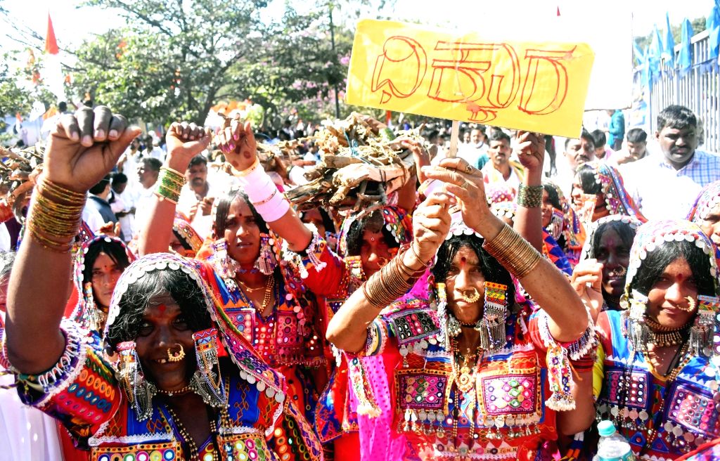 Bhovi Community people take out a protest rally