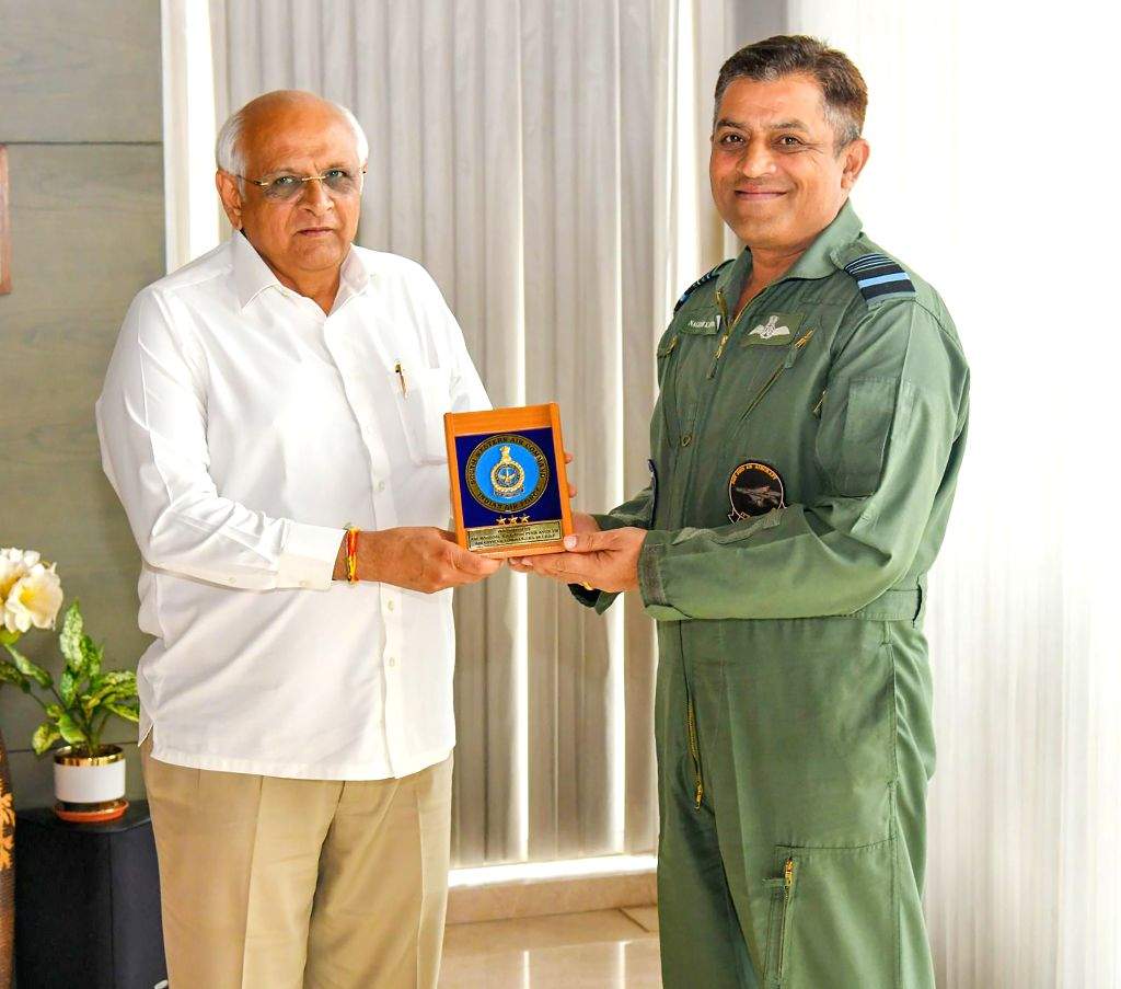 Bhupendra Patel meets newly appointed Air Officer Commanding-in-Chief ...