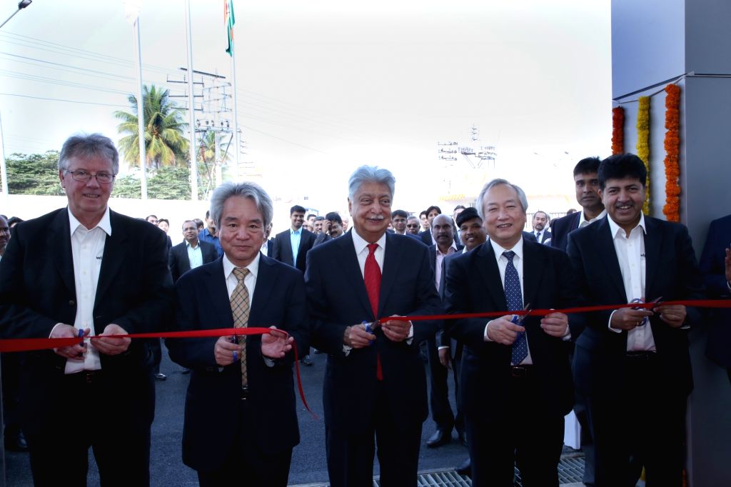Premji unveils Wipro-Kawasaki plant near Bengaluru