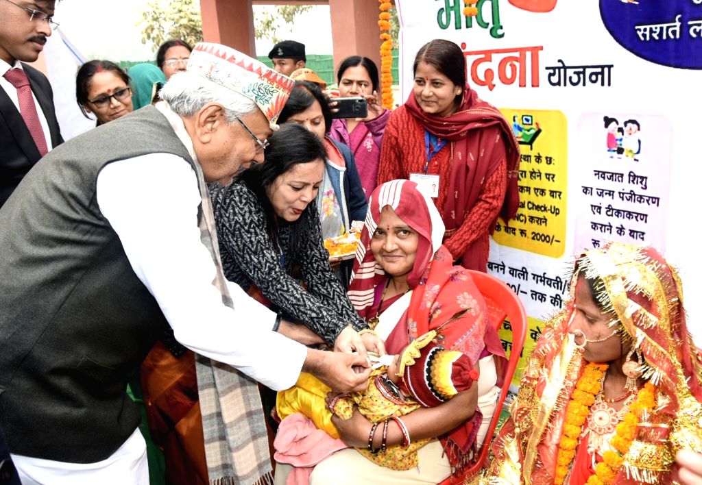 Nitish Kumar during 'Jal Jivan Hariyali Yatra' in Bihar's Samastipur