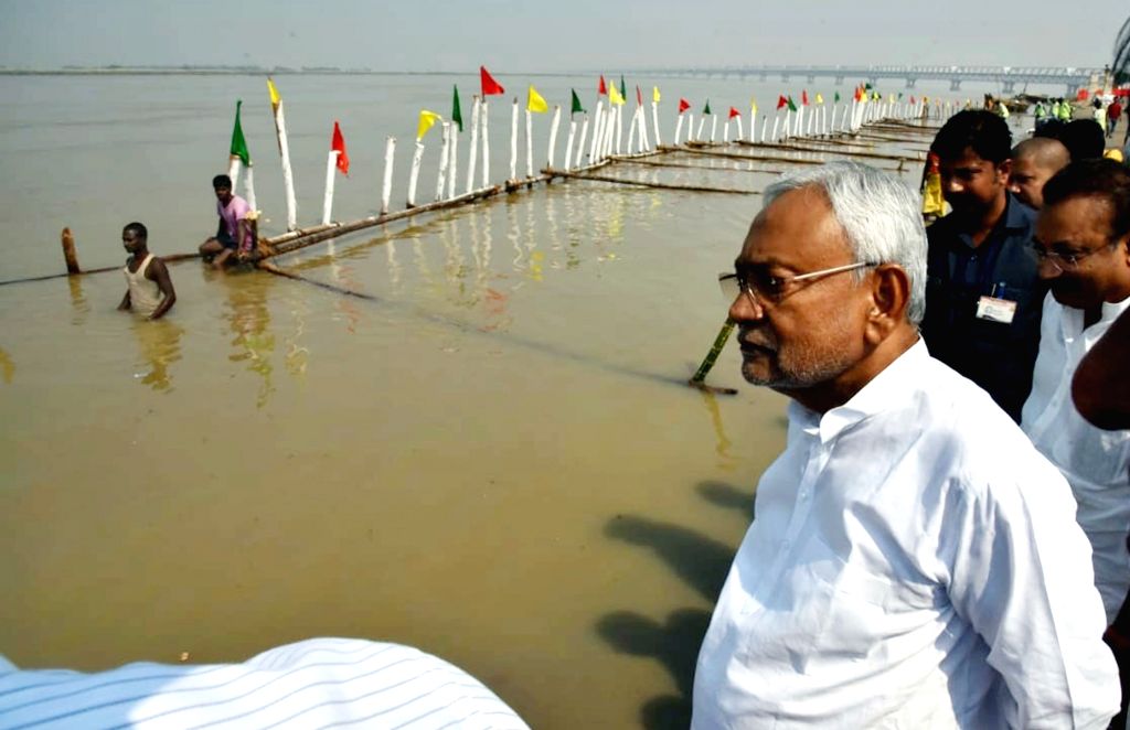 Patna : Bihar Chief Minister Nitish Kumar inspects Ganga ghat ahead of ...