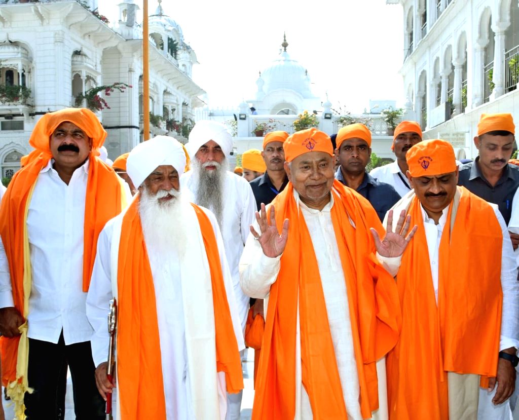 Bihar Chief Minister Nitish Kumar visits Takht Sri Harimandir Ji Patna ...