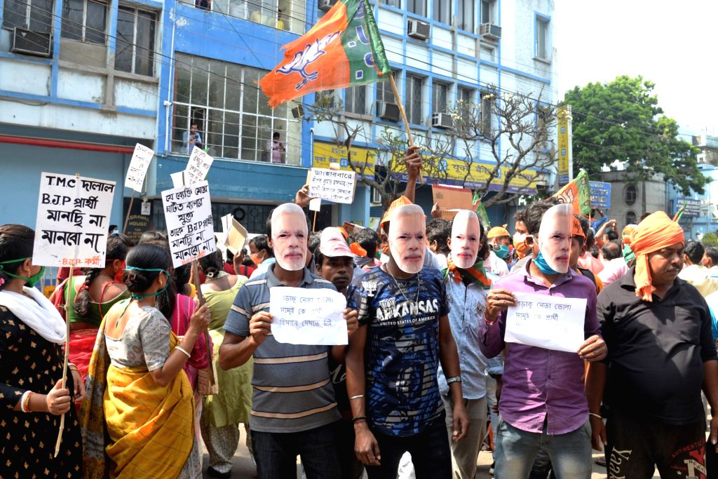 BJP activists from various constituencies shout slogans to protest ...