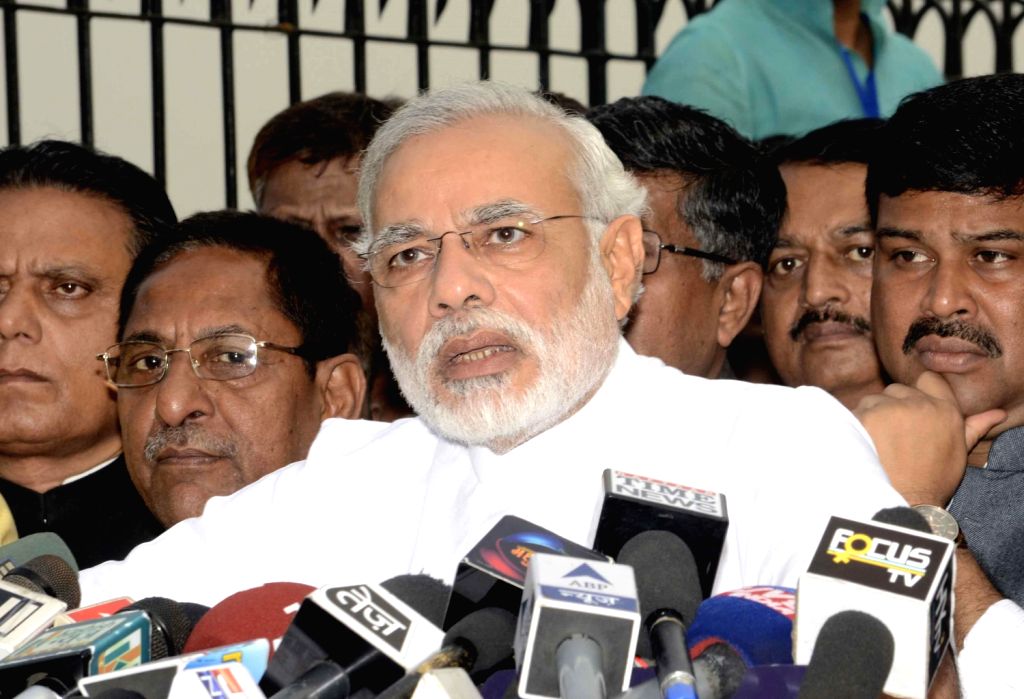 Narendra Modi addresses press Patna airport
