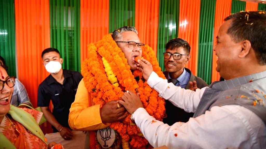 BJP candidate from Yaiskul seat Thokchom Satyabrata Singh celebrate