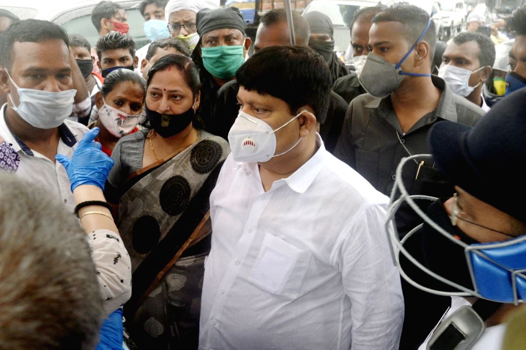 BJP MP Arjun Singh protests against violence on party leaders and workers