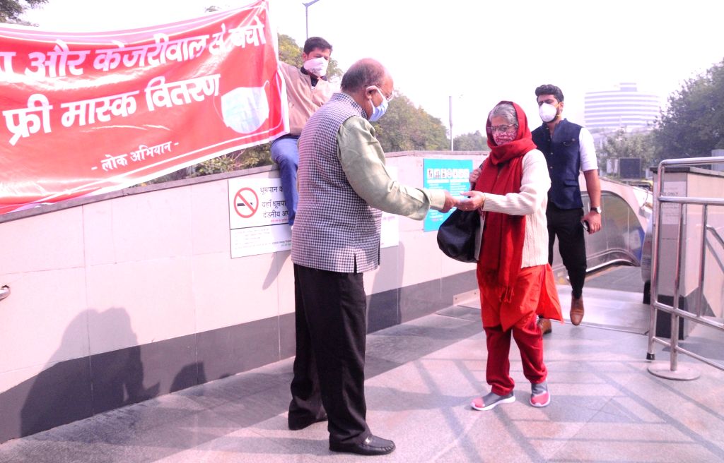 Vijay Goel distributes face masks amid surging Covid-19 cases and ...