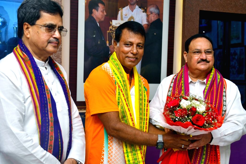 : Agartala: BJP National President JP Nadda meets Dronacharya Awardee ...