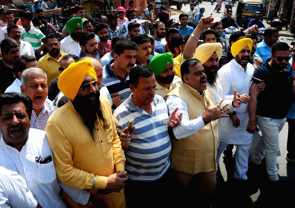 BJP-SAD's joint demonstration over Pitroda's 84 riots remraks