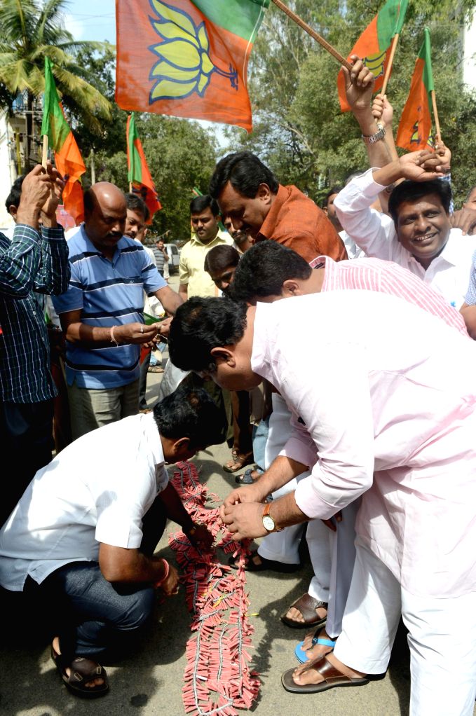 BJP workers celebrate party's performance in the Assembly polls of 4 states