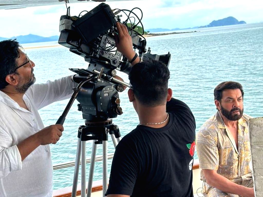 Bobby Deol wraps up shoot of Kunal Kohli's 'Shlok - The Desi Sherlock'
