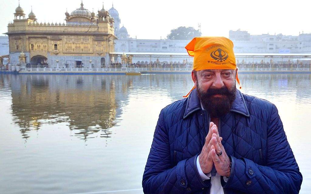 Bollywood actor Sanjay Dutt visits the Golden Temple