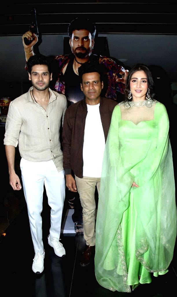 : Mumbai:Manoj Bajpayee, Abhimanyu Dassani and Dhvani Bhanushali during ...