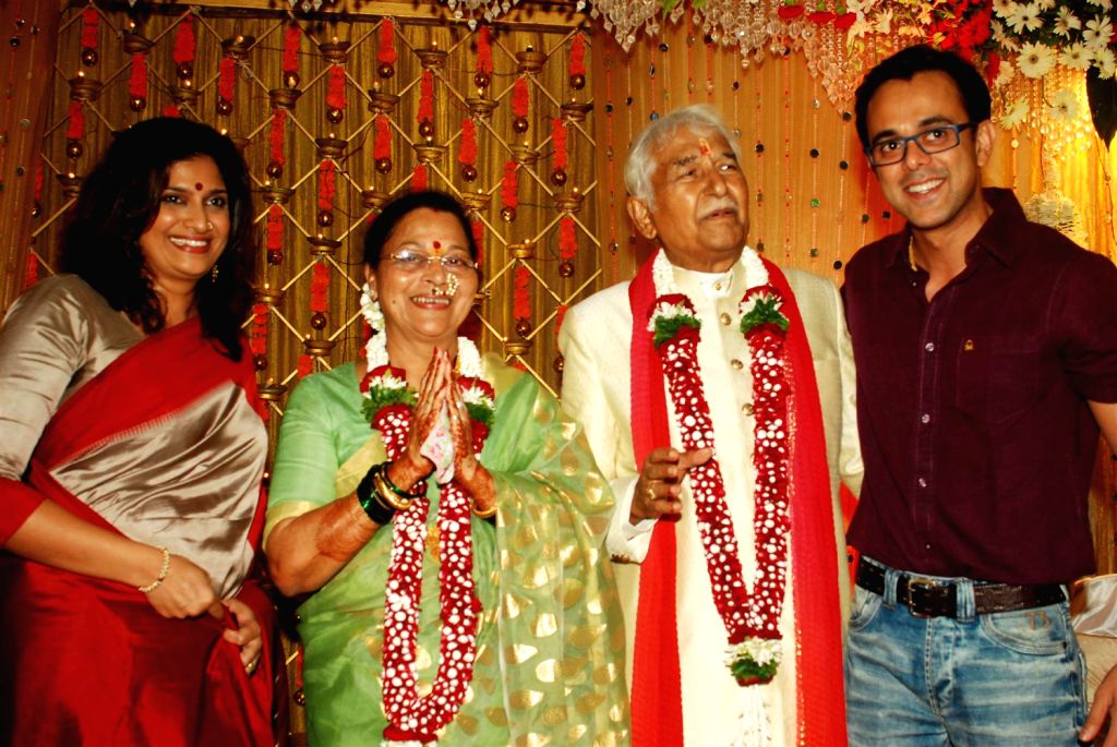 Ramesh and Seema Deo celebrates their golden wedding anniversary