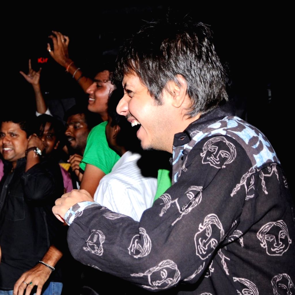 Free Photo: Bollywood mourns demise of actor Amit Mistry