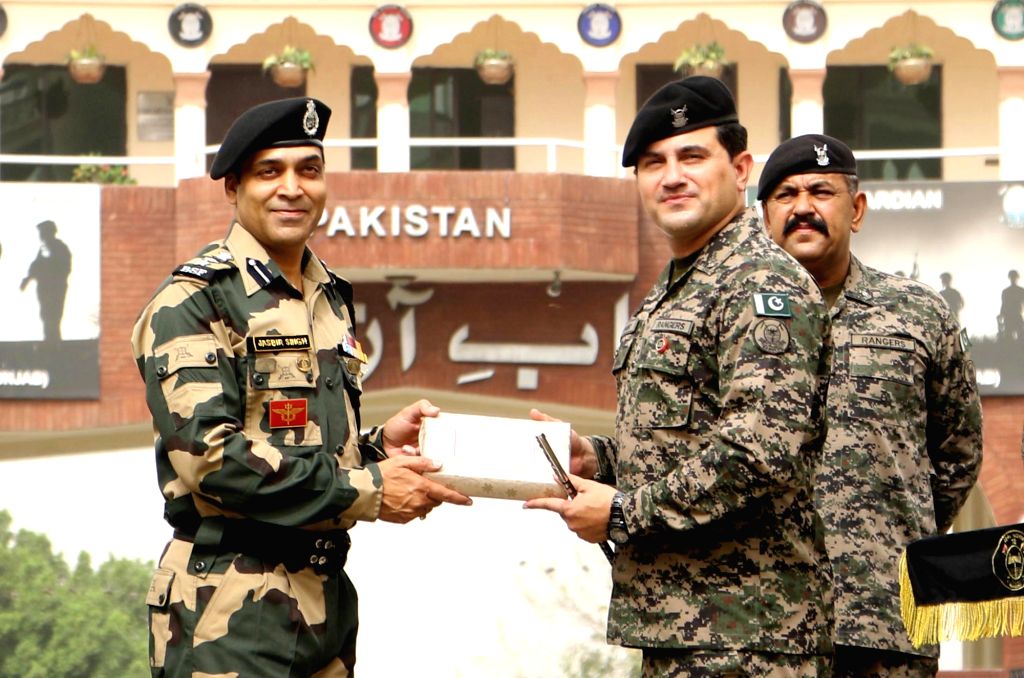 Border Security Force (BSF) and Pakistan Rangers exchange sweets on the ...