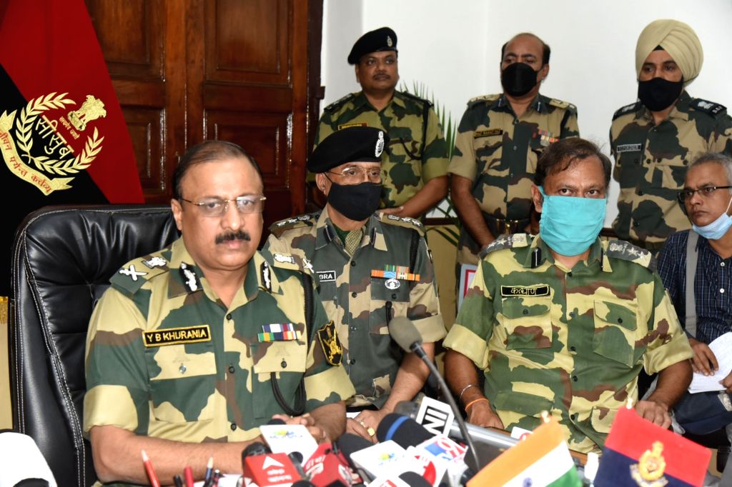 : Kolkata :Border security force special DG (Eastern Command) Y.B ...