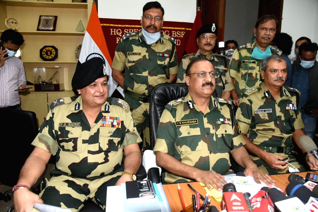 : Kolkata :Border security force special DG (Eastern Command) Y.B ...