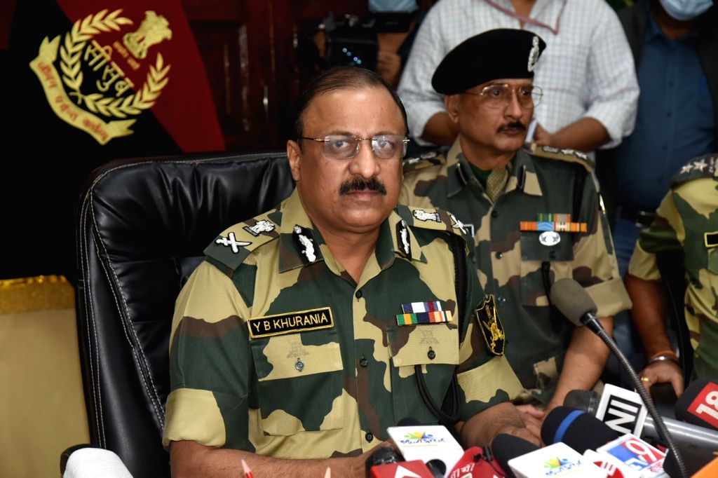 : Kolkata :Border security force special DG (Eastern Command) Y.B ...