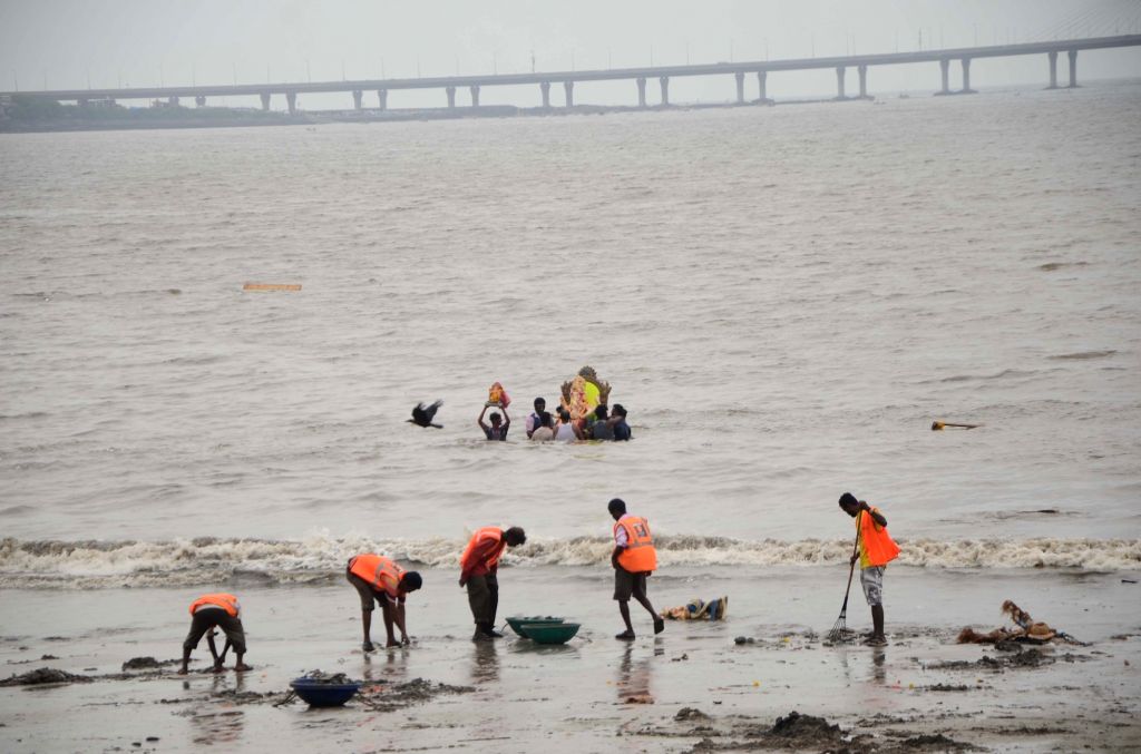 BMC workers conduct clean-up drive post Ganesh immersion
