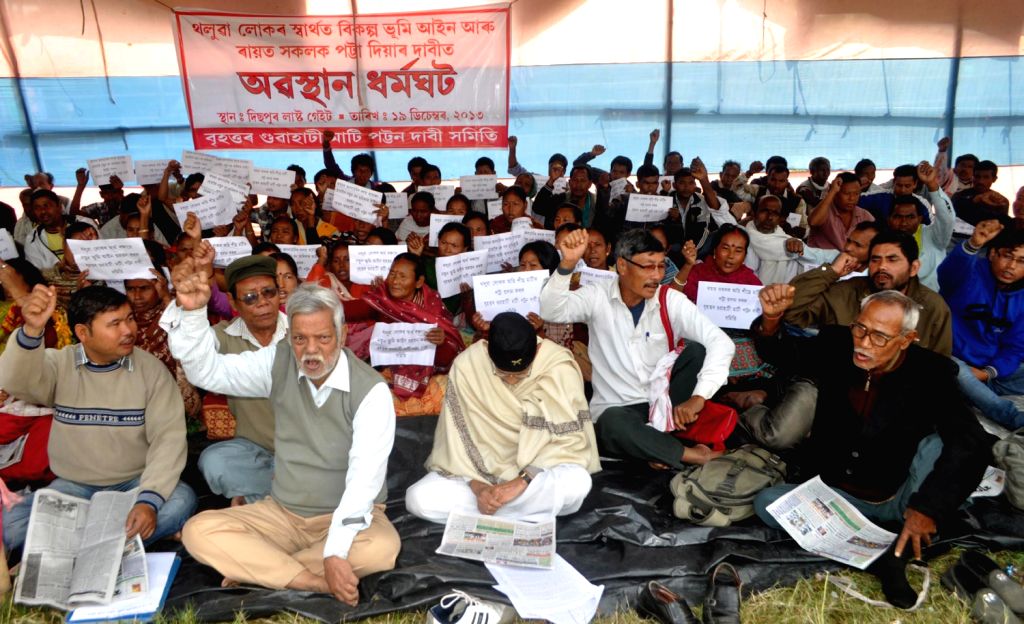 'Brihottor Guwahati Maati (Land) Patton Daabi Samiti' members during a ...