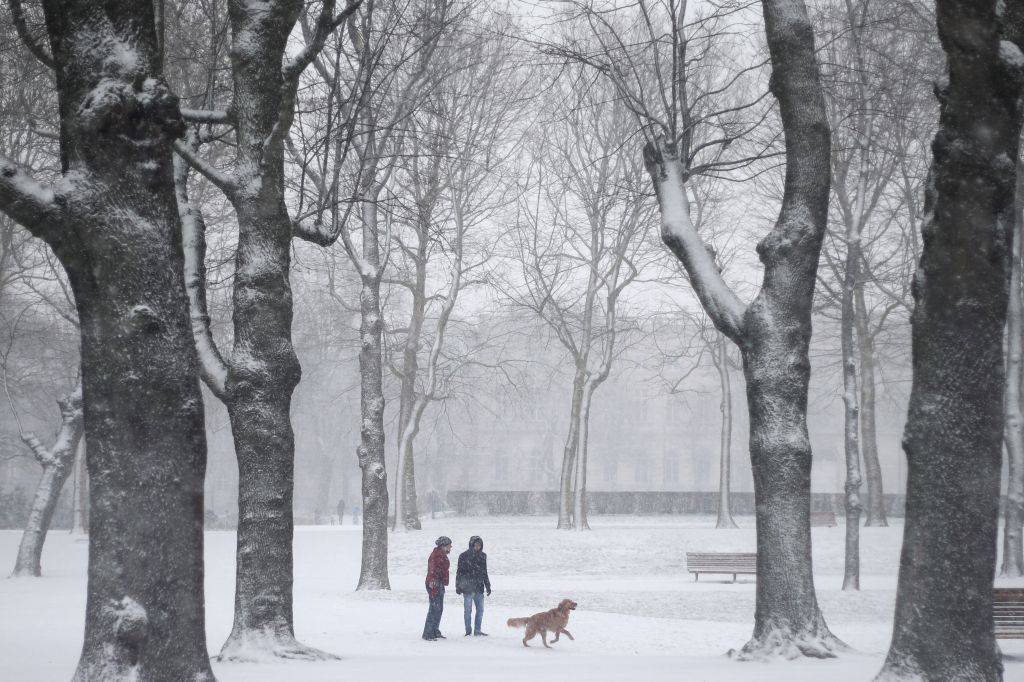 BELGIUM-BRUSSELS-SNOW