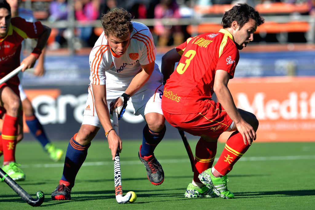 Buenos Aires: Spain vs. Holland - World Hockey League