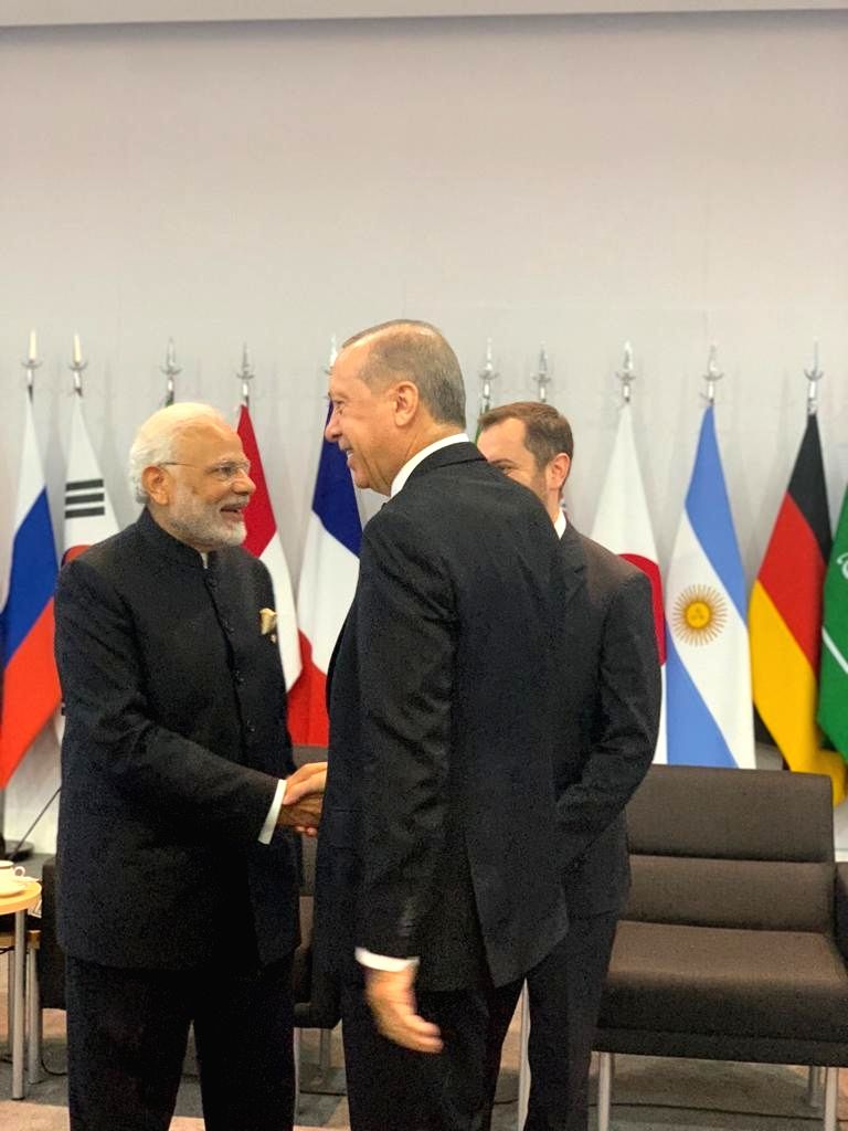 Buenos Aires (Argentina): Modi meets Turkey's President Erdogan
