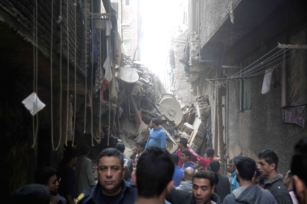 EGYPT-CAIRO-BUILDING-COLLAPSE