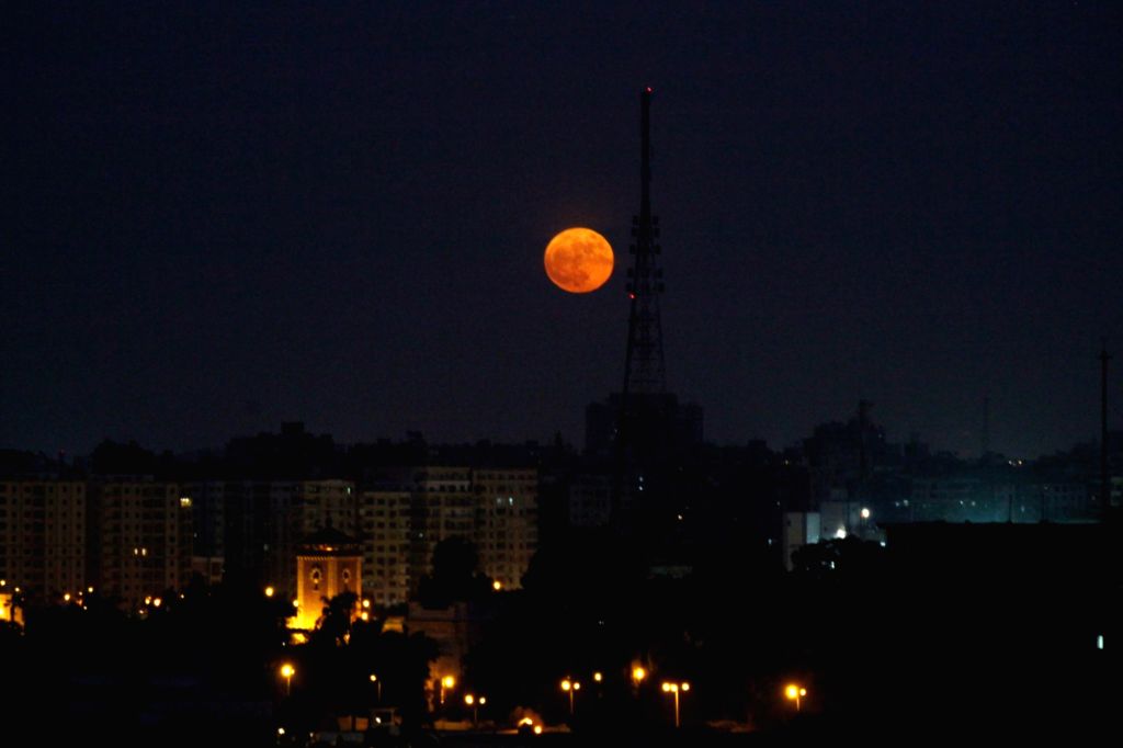 EGYPT-CAIRO-"SUPERMOON