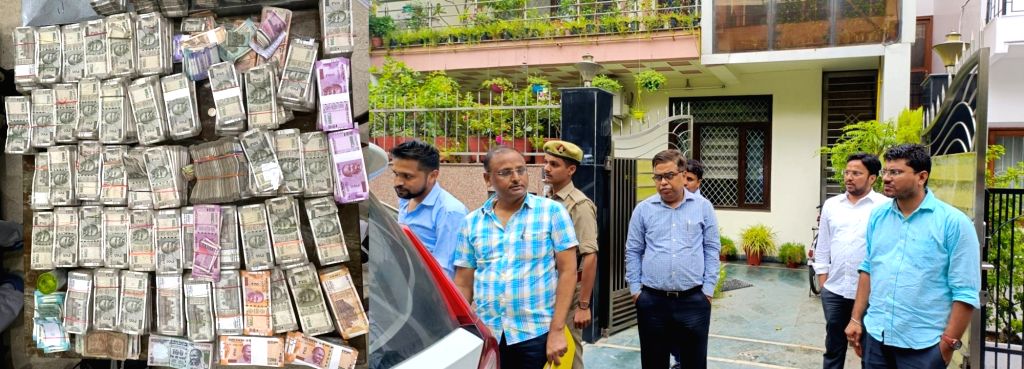 Free Photo:CBI, I-T raid ex-NBCC official's house, Rs 2 cr recovered
