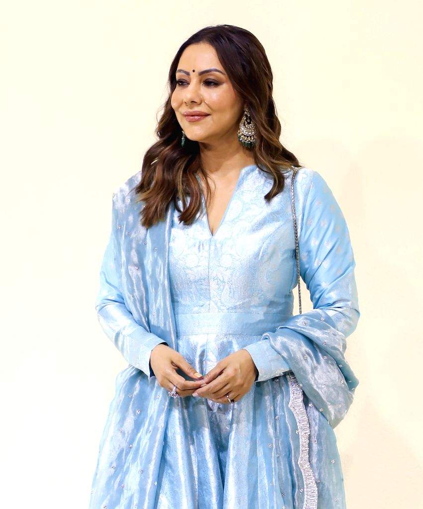 Celebrities attend Swadesh store event