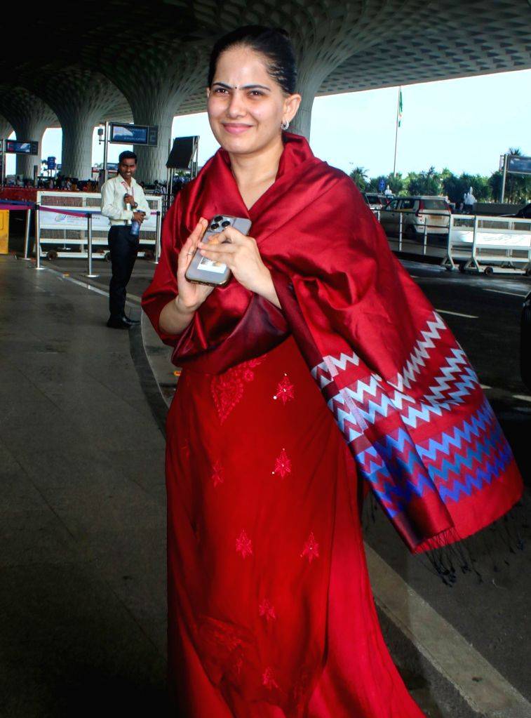 Celebrities spotted at Airport
