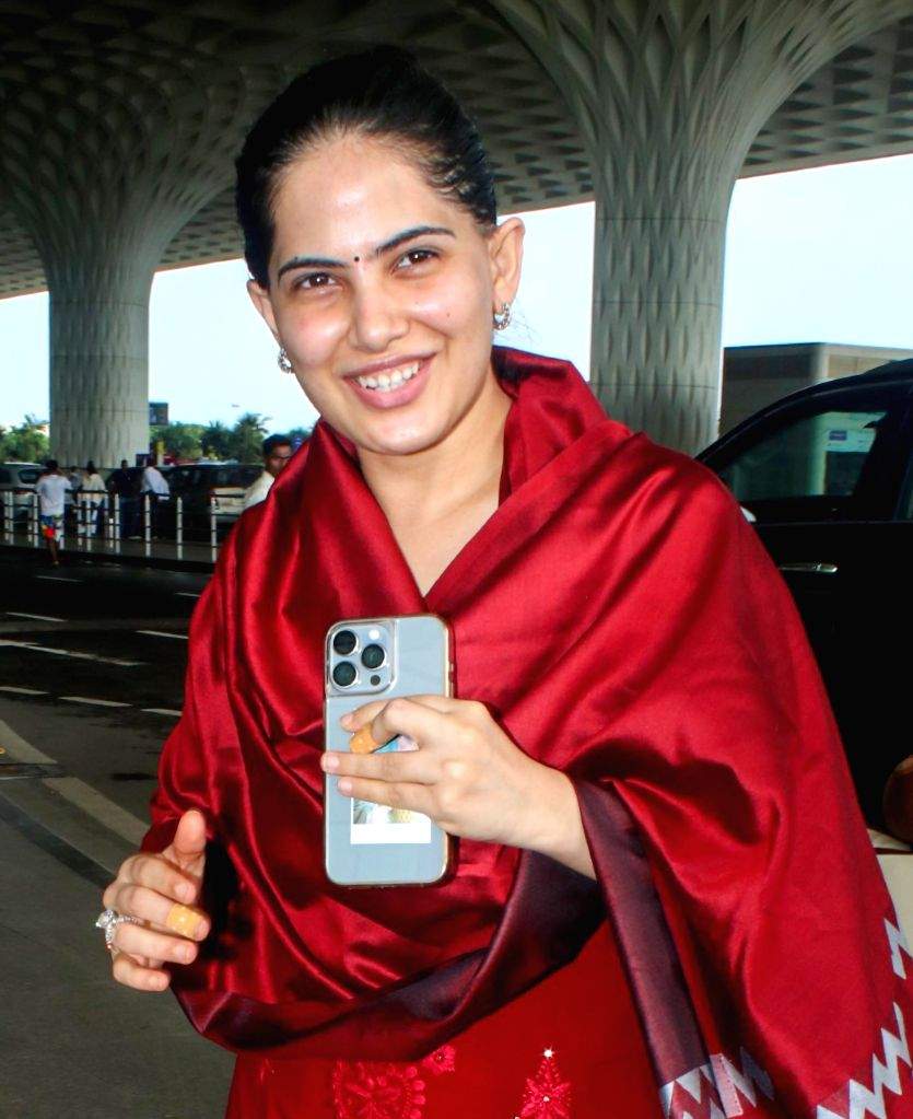Celebrities spotted at Airport