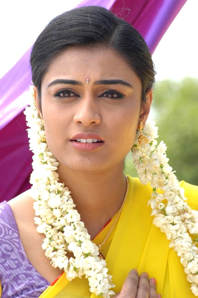 'Neha shing' - Stills