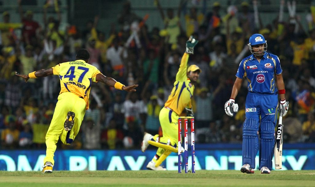 CSK players celebrate the fall of Rohit Sharma's wicket