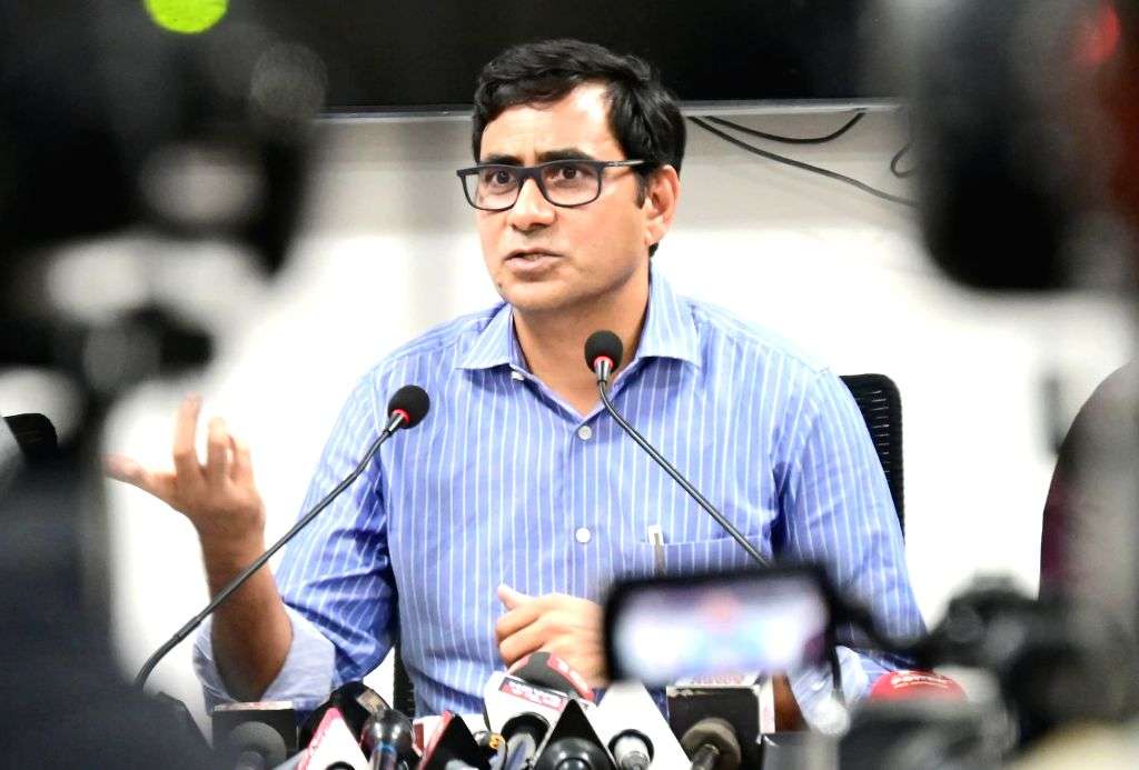 Chief Electoral Officer of Karnataka Manoj Kumar Meena addresses a ...